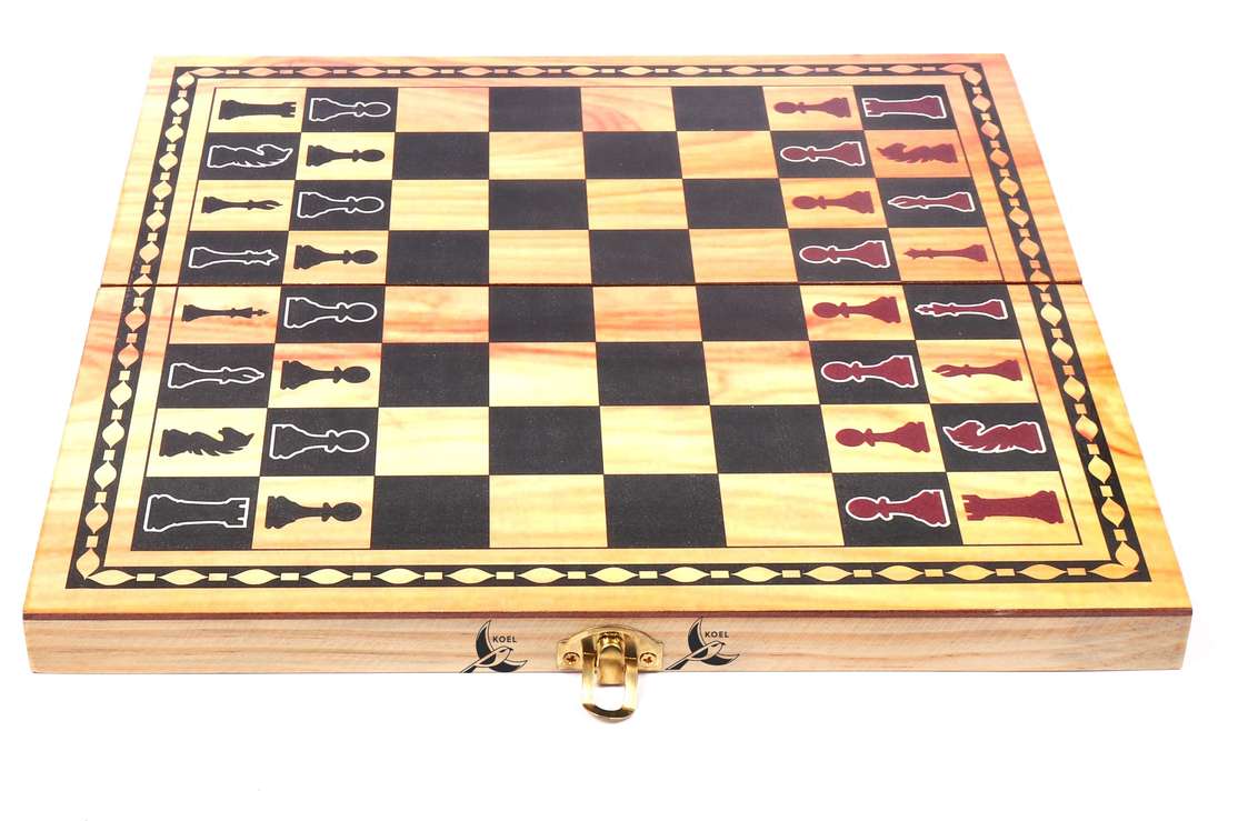 Wooden Folding Chess Set with Plastic Chess Pieces Party & Fun Games ...