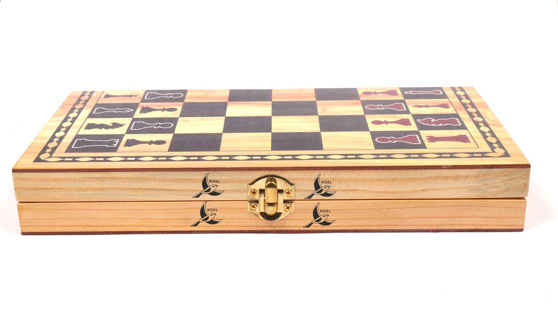 Wooden Folding Chess Set with Plastic Chess Pieces Party & Fun Games ...