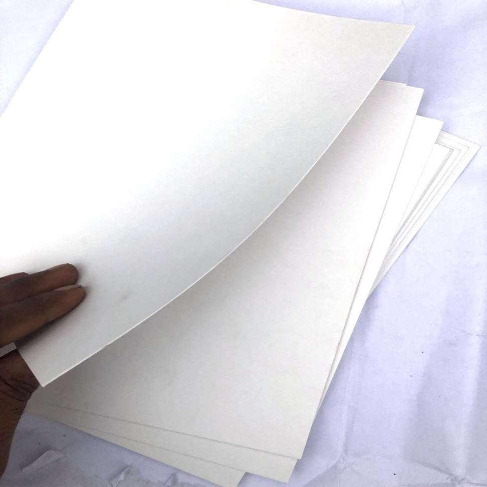 KRASHTIC Plain 20 Sheets A4 Ivory Paper | 300 GSM | Art, Craft & Poster ...