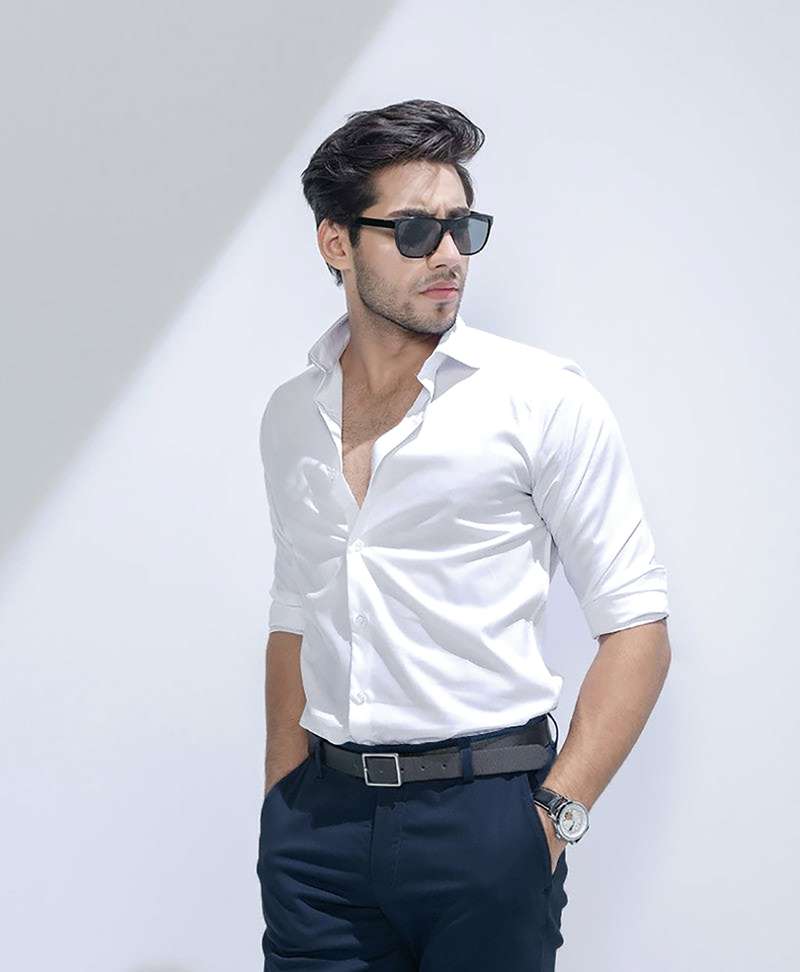 Lyphy Men Solid Formal White Shirt Price in India - Buy Lyphy Men Solid ...