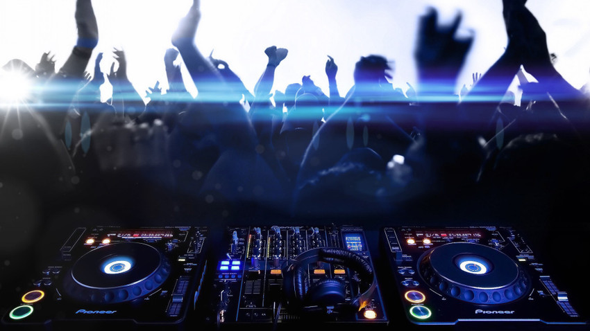 Pioneer Cdj Wallpaper Cdj Stock Photos, Images And Backgrounds For