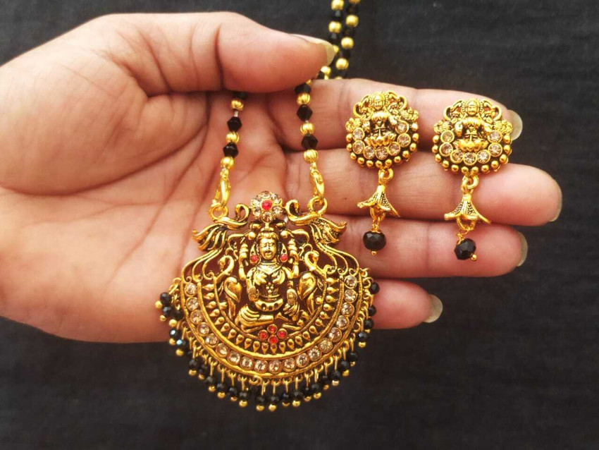 DRP Meenakari Mangalsutra Earring Set Alloy Gold plated Jewel Set Gold Alloy Mangalsutra Price in India Buy DRP Meenakari Mangalsutra Earring Set Alloy Gold plated Jewel Set Gold Alloy Mangalsutra Onl...