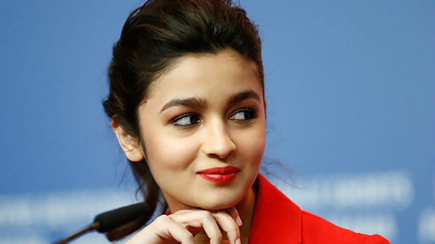 Alia Bhatt New Wallpaper